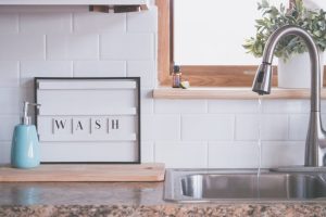 How to Avoid Cuts in the Kitchen: Essential Safety Tips - My Blog