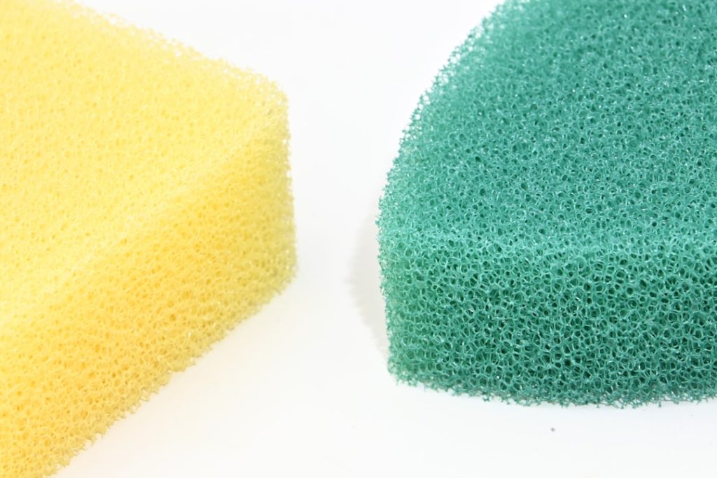 How to Sanitize a Kitchen Sponge: Easy Steps for Germ-Free Cleaning ...